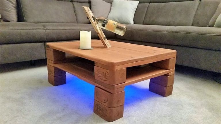 Recycled Pallet Wood Table | Pallet Ideas