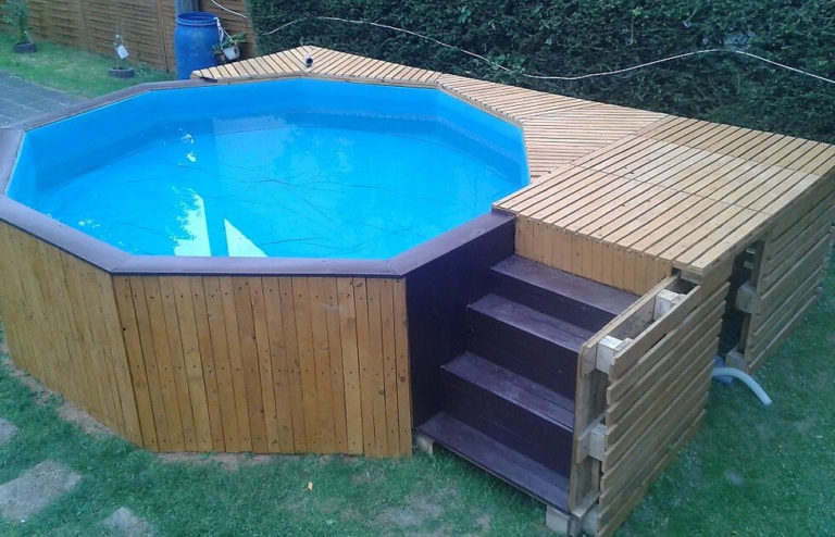 DIY Reclaimed Wood Pallets Garden Pool Plan | Pallet Ideas